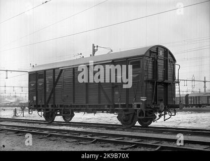 Standard car State Railways, SJ GE 45216. Photo with open door Stock ...