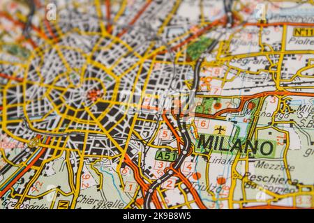 Map of Milan with the main streets, roads and communication routes ...