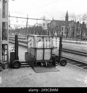 Platform trolley "Ruthman", small containers B 21414 height and ...