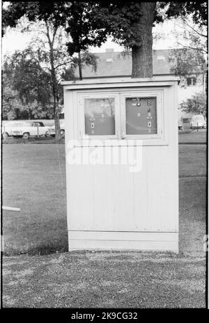 Rel bag cabinet at Myresjö station Stock Photo - Alamy