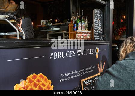 Bruges (Brugge) and a shop frontage selling Belgian waffles Stock Photo ...
