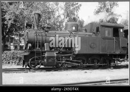 Byvalla - Långshyttans Railway, Blj Lok 5 "Thor" with freight trains ...
