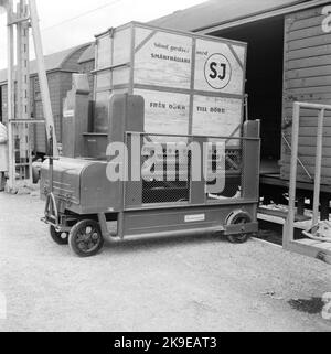 Platform trolley "Ruthman" Height and lowerable flat, lifting capacity ...