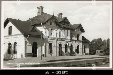The railway station in Hallstahammar Stock Photo - Alamy