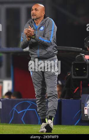 Naples, Italy. 26th Oct, 2022. SSC Napoli team at the and of the Uefa ...