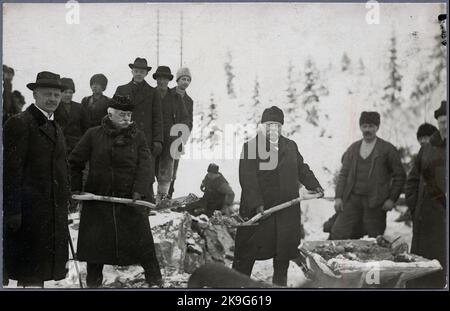 The east coast line, first shovel Stock Photo - Alamy