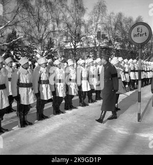 Norrbotten's regiment parades for Crown Prince Gustaf Adolf in Boden in ...