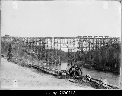 Construction of railway bridge over the Öre River Stock Photo - Alamy