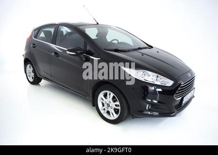 Ford Fiesta 2016 car exterior view front back side no people inside ...