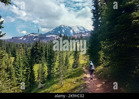 Trekking towards Mt. Adams, Pacific Crest Trail, Washington, USA Stock ...