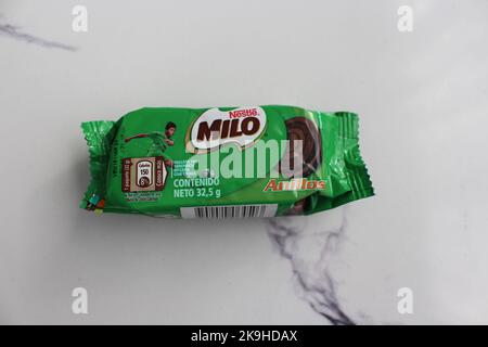 Nestle Milo Chocolate Cracker Sandwich Stock Photo - Alamy