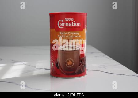Nestle Carnation Hot Chocolate Powder Stock Photo - Alamy