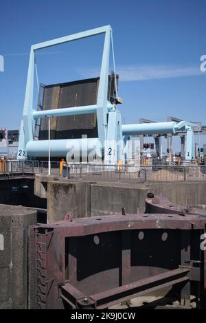 Civil Engineering construction project Queen Elizabeth II Bridge River ...