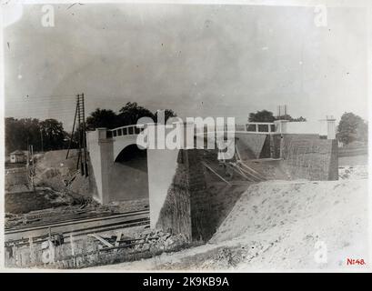 Road bridge over railway tracks on the Mellansel line - Vännäs Stock ...