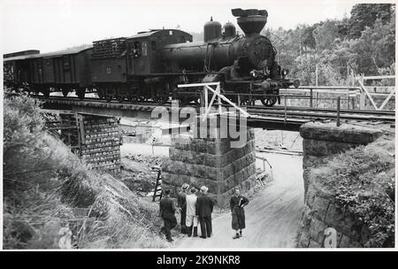 Provisional Balkbro at Viskafors. On the line between Varberg - Borås ...