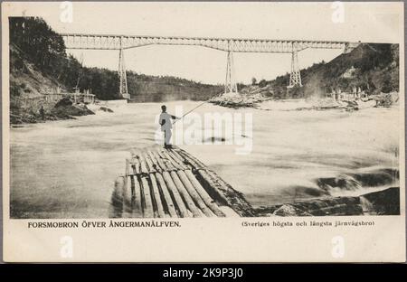 Railway bridge over the Ångerman River at Forsmo on the line between ...