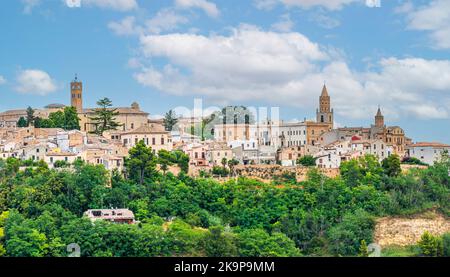 Panorama of the beautiful village of Atri on a hill in Abruzzo Stock ...