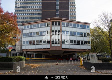 Apollo House Croyden London Stock Photo - Alamy