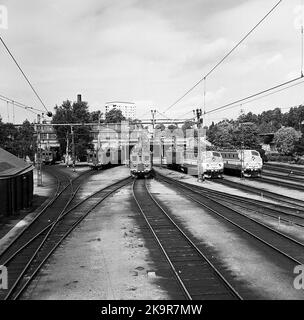 The state railways, SJ Ra 990 "Rapid 6". SJ Ra 994 "Rapid 10 Stock ...