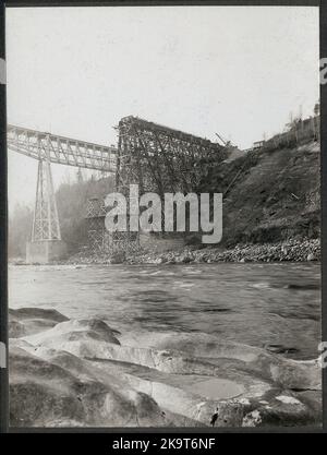 Bridge construction of the railway bridge over the Ångerman River at ...