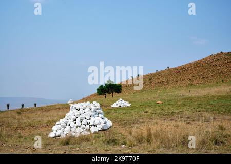 Isandlwana today - the site of the battle where the Zulu defeated the ...