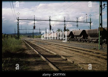 State railways, SJ DM3 with ore train Stock Photo - Alamy