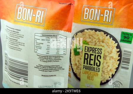Bon-Ri Express Langkorn Reis auf grauem Hintergrund Stock Photo - Alamy