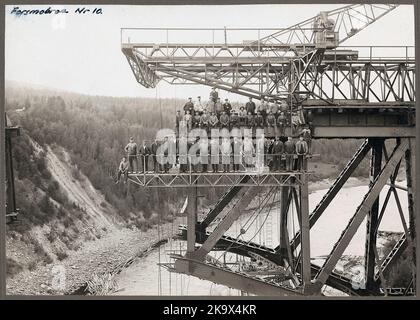 The bridge construction of the railway bridge over the Ångerman River ...