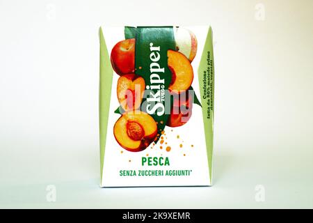 SKIPPER ZUEGG Peach Juice Stock Photo - Alamy