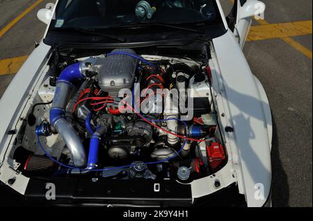 The elaborate endothermic engine of a small car, upgrading an aspirated ...