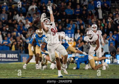 Stanford tight end Benjamin Yurosek, center, is unable to catch a pass ...