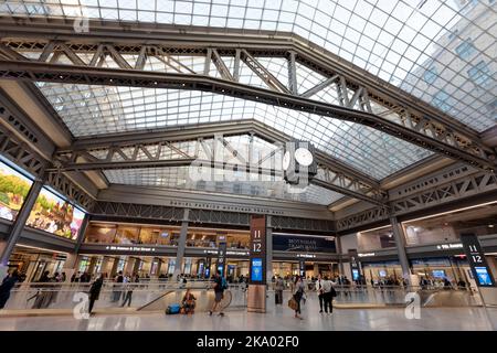 Moynihan Train Hall, Manhattan, New York Stock Photo - Alamy