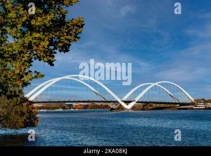 Freerick Douglass Memorial Bridge over the Anacostia River Stock Photo ...