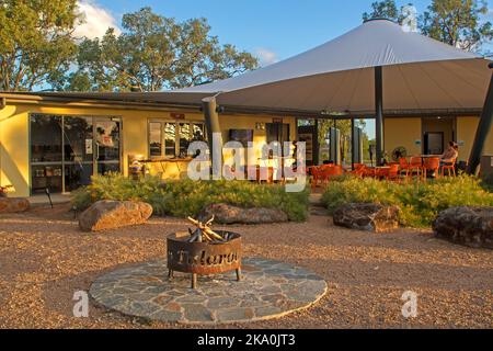 Visitor centre at Talaroo Hot Springs Stock Photo - Alamy