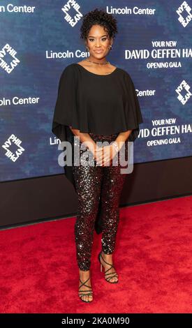 Darilyn Castillo attends New York Philharmonic gala celebrating opening ...