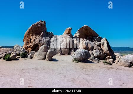 Striking Eagle Rock on the Pacific Crest Trail, Warner Springs ...