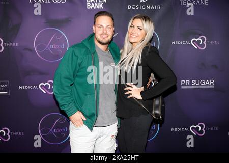 Thomas Luebbe Pino and me Maria Krause Konzept Weiss beim Grand Opening ...