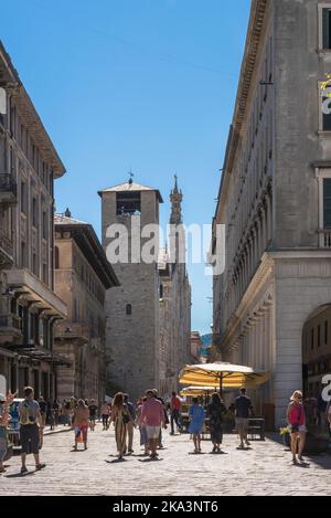 Como, Lombardy, Italy: the historic center at evening Stock Photo - Alamy