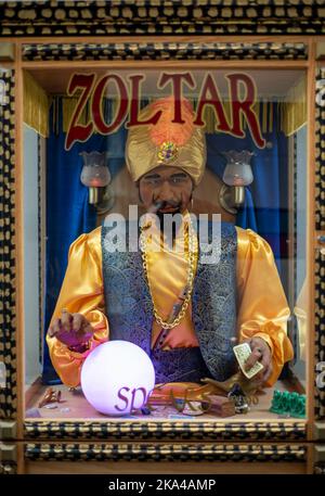 The Zoltar Fortune Telling machine, made famous in the Big movie ...