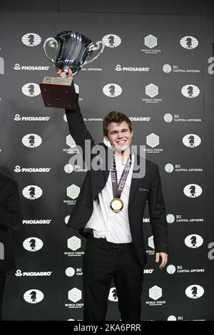 New York, USA 20161130. Chess Championships 2016. Defending champion ...