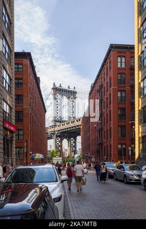 A streetscene of the Manhattan Bridge seen from Washington Street at ...