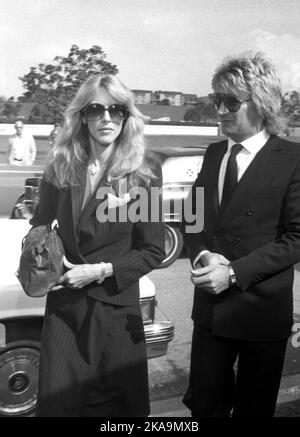 Rod Stewart and Alana Hamilton at David Jansen Funeral Service on ...