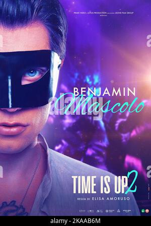 GAME OF LOVE, (aka TIME IS UP 2), from left: Bella Thorne, Benjamin ...