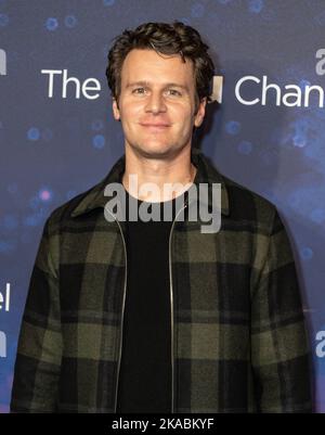 Jonathan Groff attends New York premiere of Roku originals - Weird: the ...