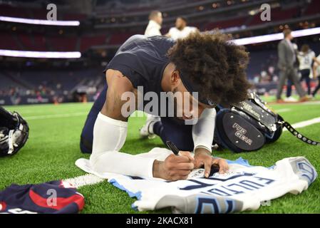 Houston Texans cornerback Derek Stingley Jr. (24) gets set on defense during an NFL football ...