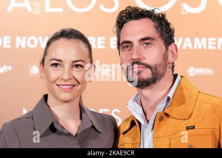 (From L-R) Actress Leonor Watling and actor Paco Leon attend the 'No ...