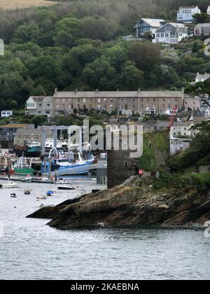 Polruan Castle / Blockhouse - Polruan, Cornwall, UK Stock Photo - Alamy