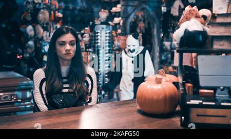 USA. Lauren LaVera and David Howard Thornton in a scene from the (C ...