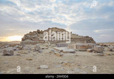 The First-Ever Egyptian Obelisk at Abu Gorab Stock Photo - Alamy