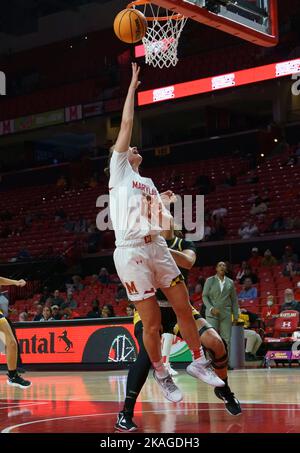Maryland guard Elisa Pinzan (12) in action in the second half of a ...